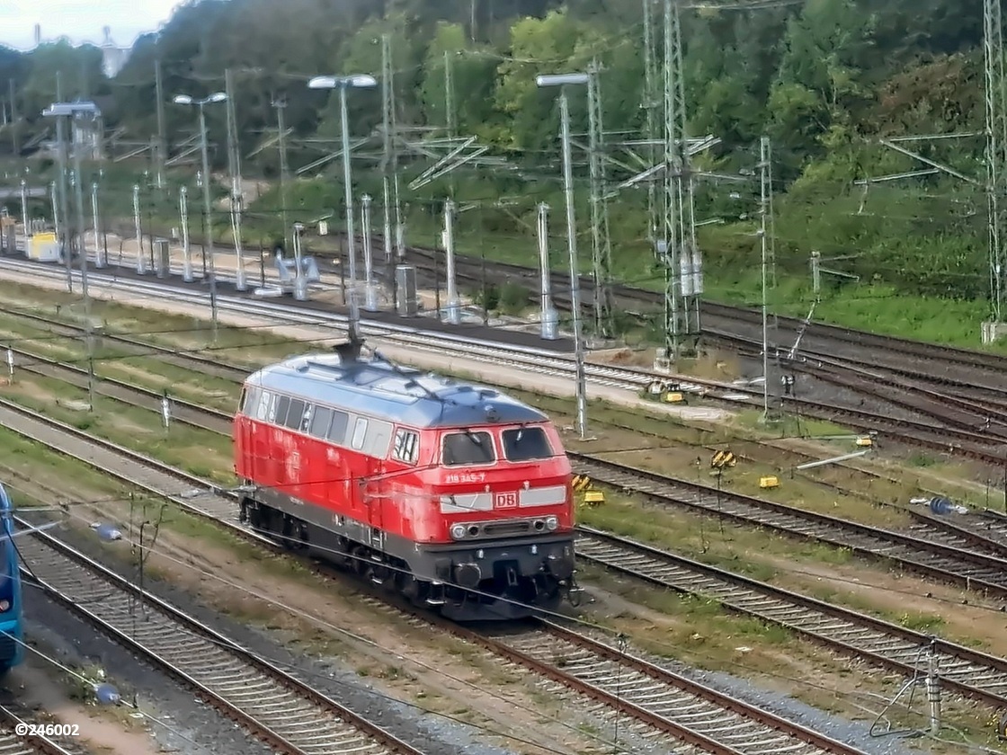Drehscheibe Online Foren :: 03/02 - Bild-Sichtungen :: 218 345 + 218 401 Lübeck HBF